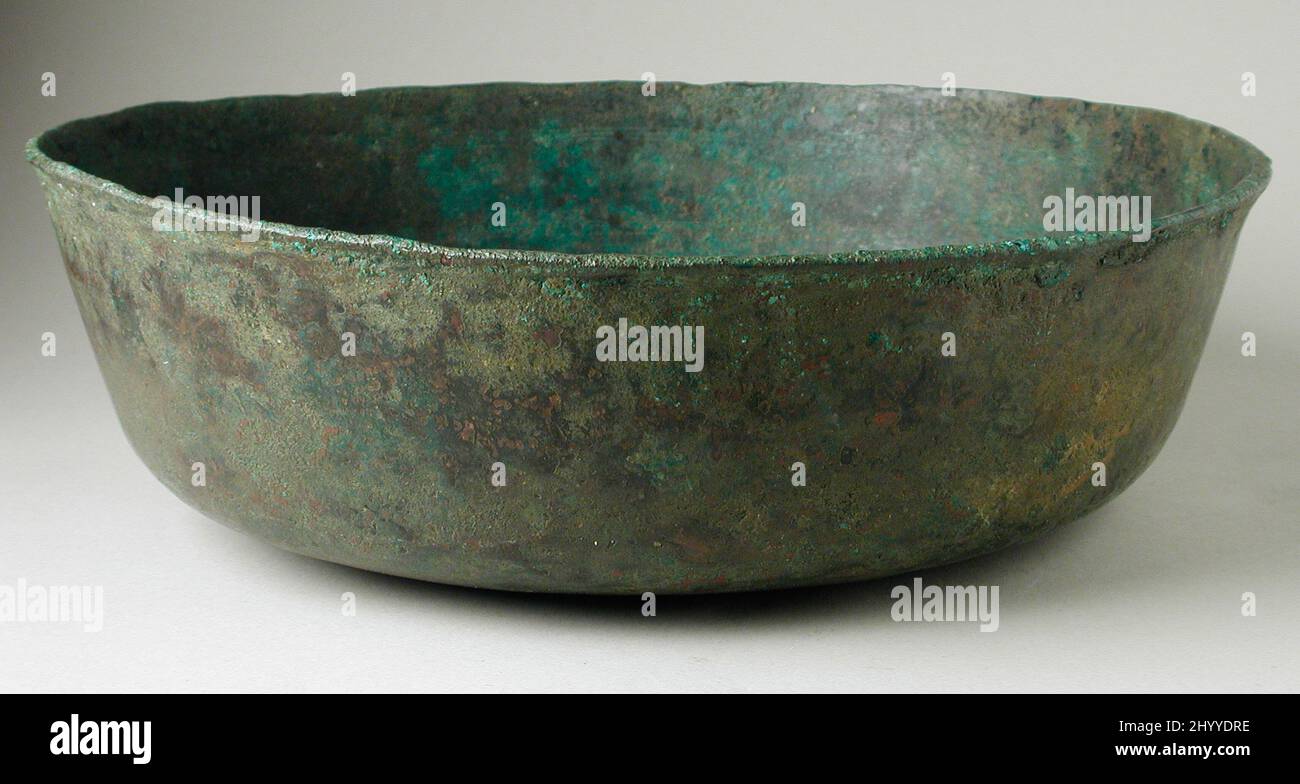 Serviceware bronze hi-res stock photography and images - Alamy