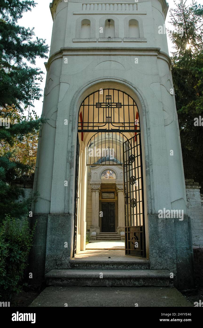 Beautiful view of an old church entrance Stock Photo - Alamy