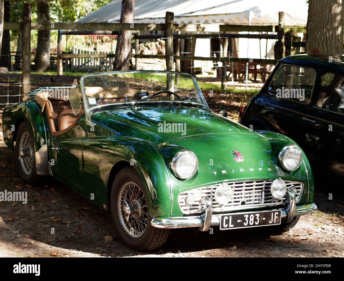 Voiture décapotable triumph hi-res stock photography and images - Alamy
