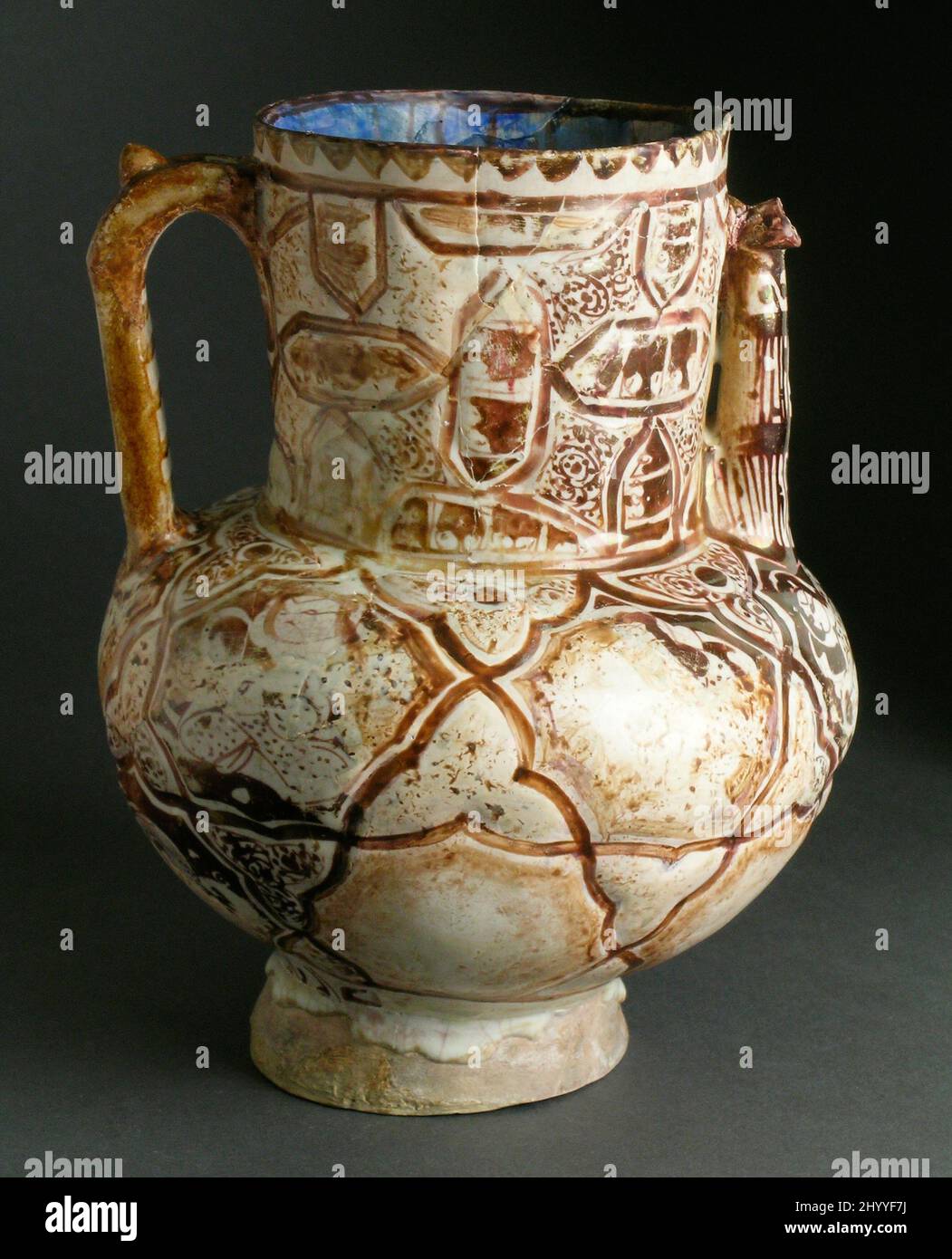 Kashan ewer hi-res stock photography and images - Alamy