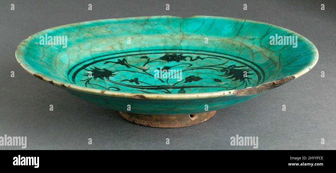 Dish. Iran, 16th century. Ceramics. Fritware, underglaze-painted Stock ...