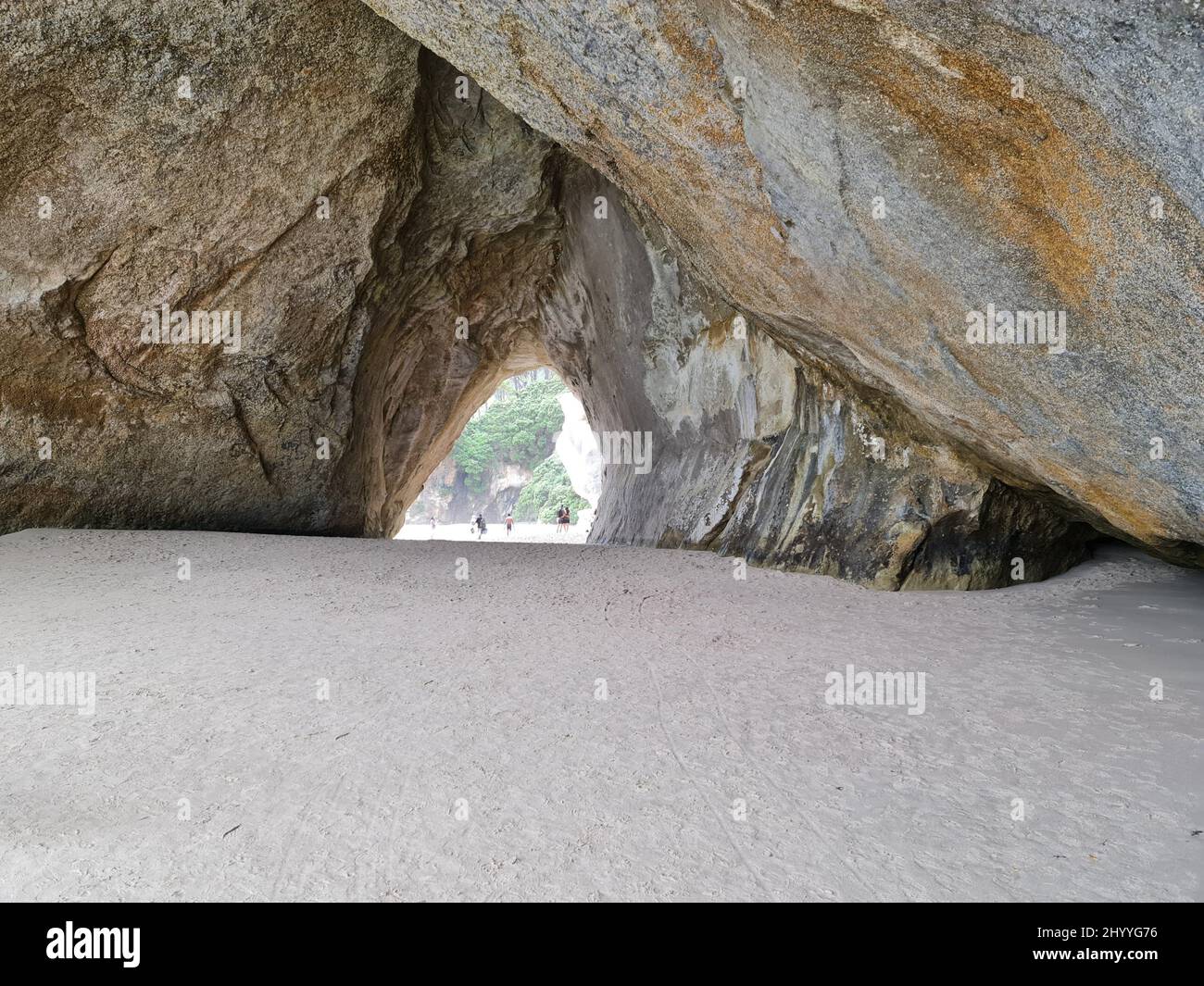 Giant granite cliff hi-res stock photography and images - Alamy
