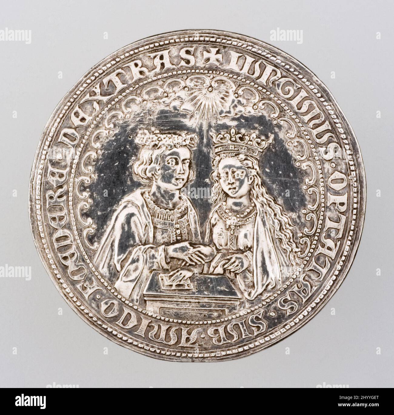 16th century medals hi-res stock photography and images - Alamy