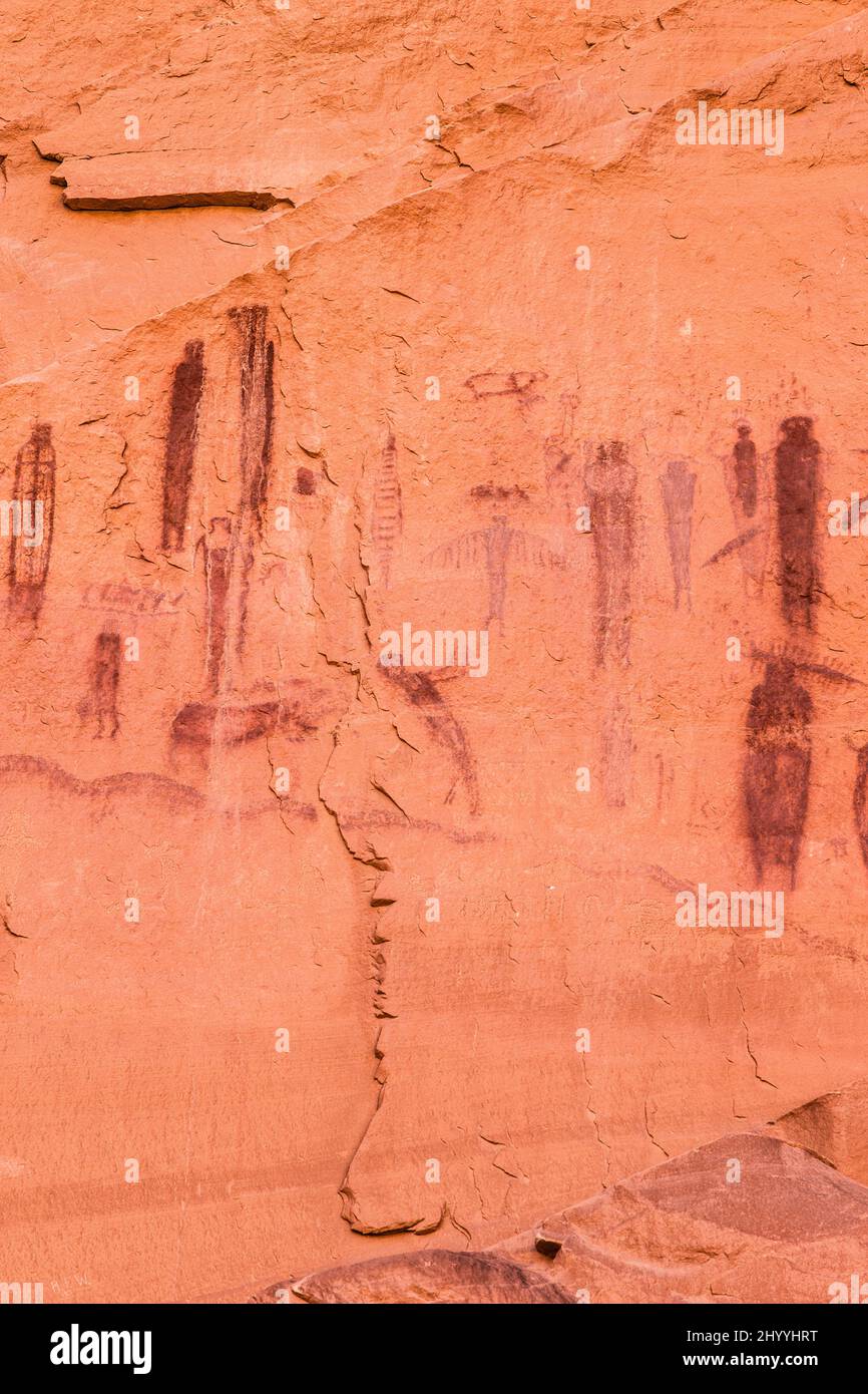 Barrier Canyon-stylepictographs in the High Gallery in Horseshoe Canyon ...
