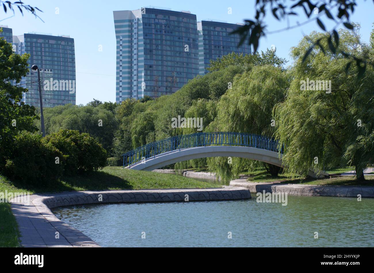 bridge over pond in park at dry sunny summer day Stock Photo - Alamy