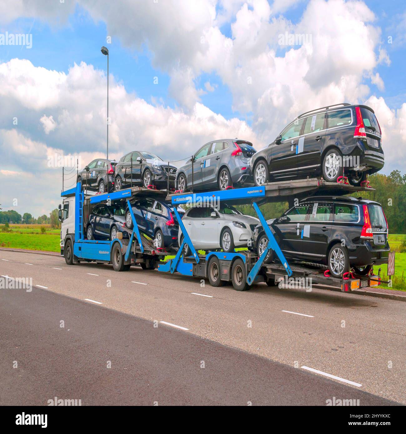 Car haulers hi-res stock photography and images - Alamy