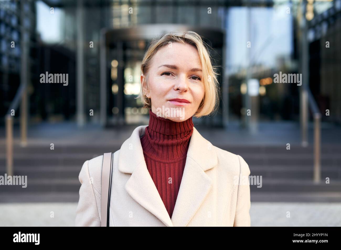 Female entrepreneurship confident middle hi-res stock photography and ...