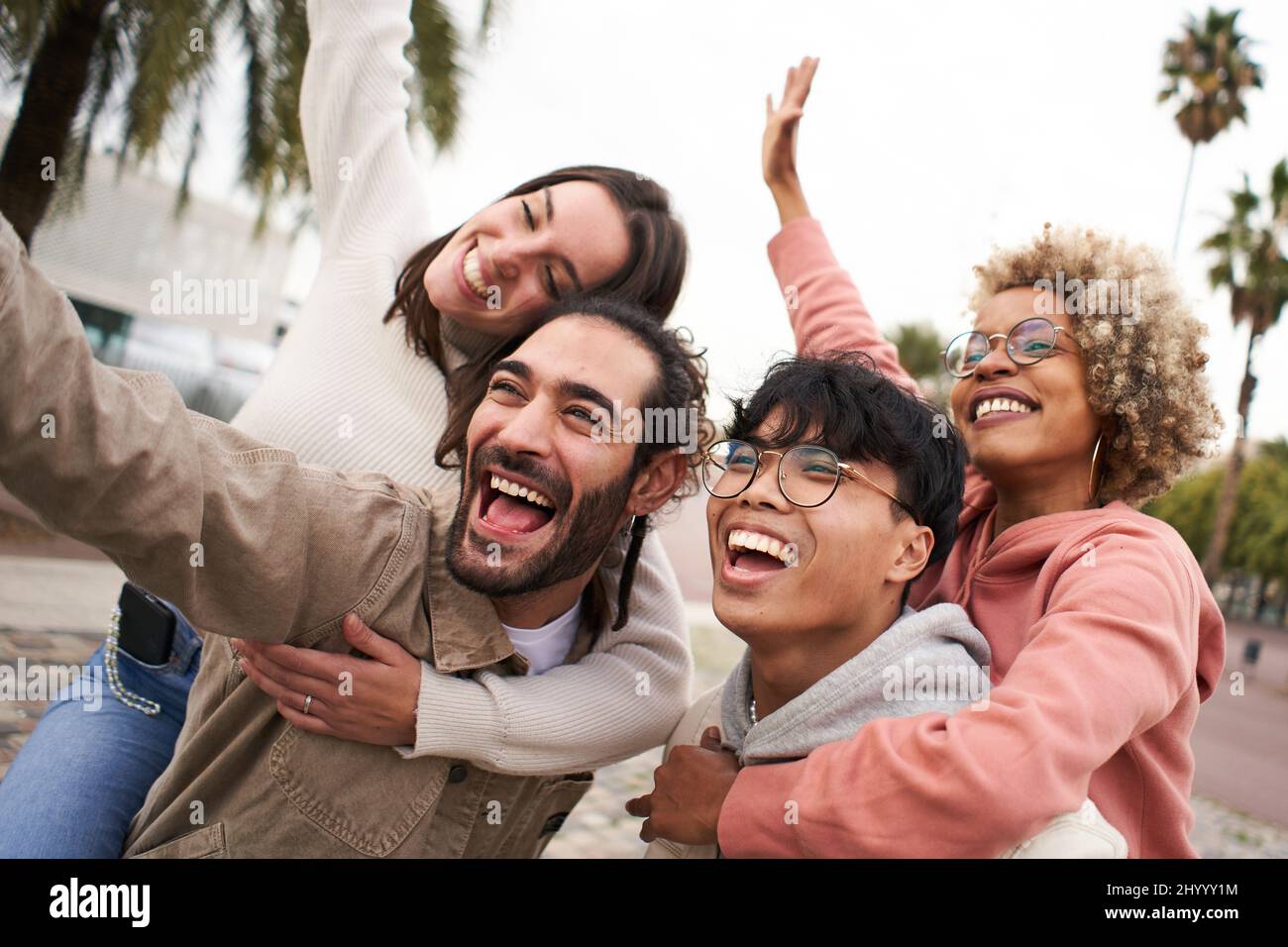 Diverse couples hi-res stock photography and images - Alamy