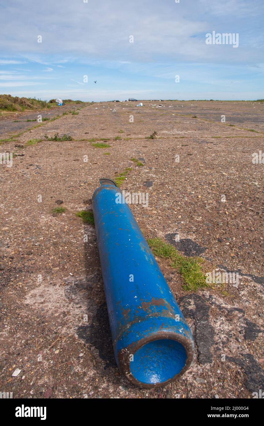 Nitrous oxide cylinder hi-res stock photography and images - Alamy