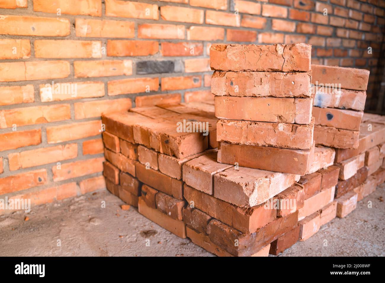 Ceramic material properties hi-res stock photography and images - Alamy