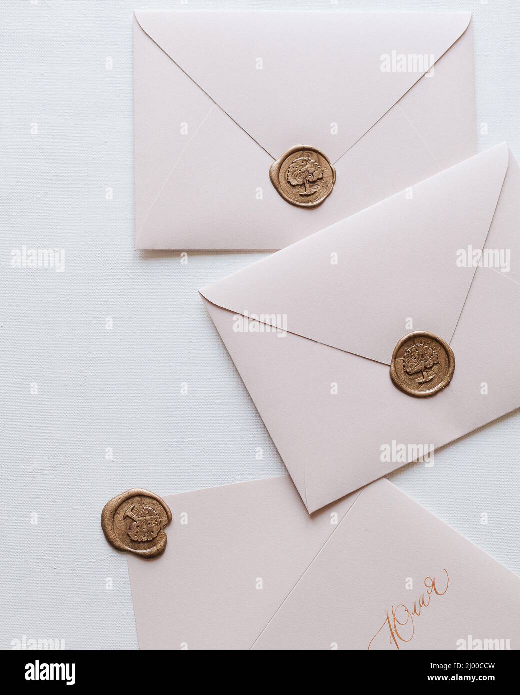 Wax seal stamps hi-res stock photography and images - Alamy