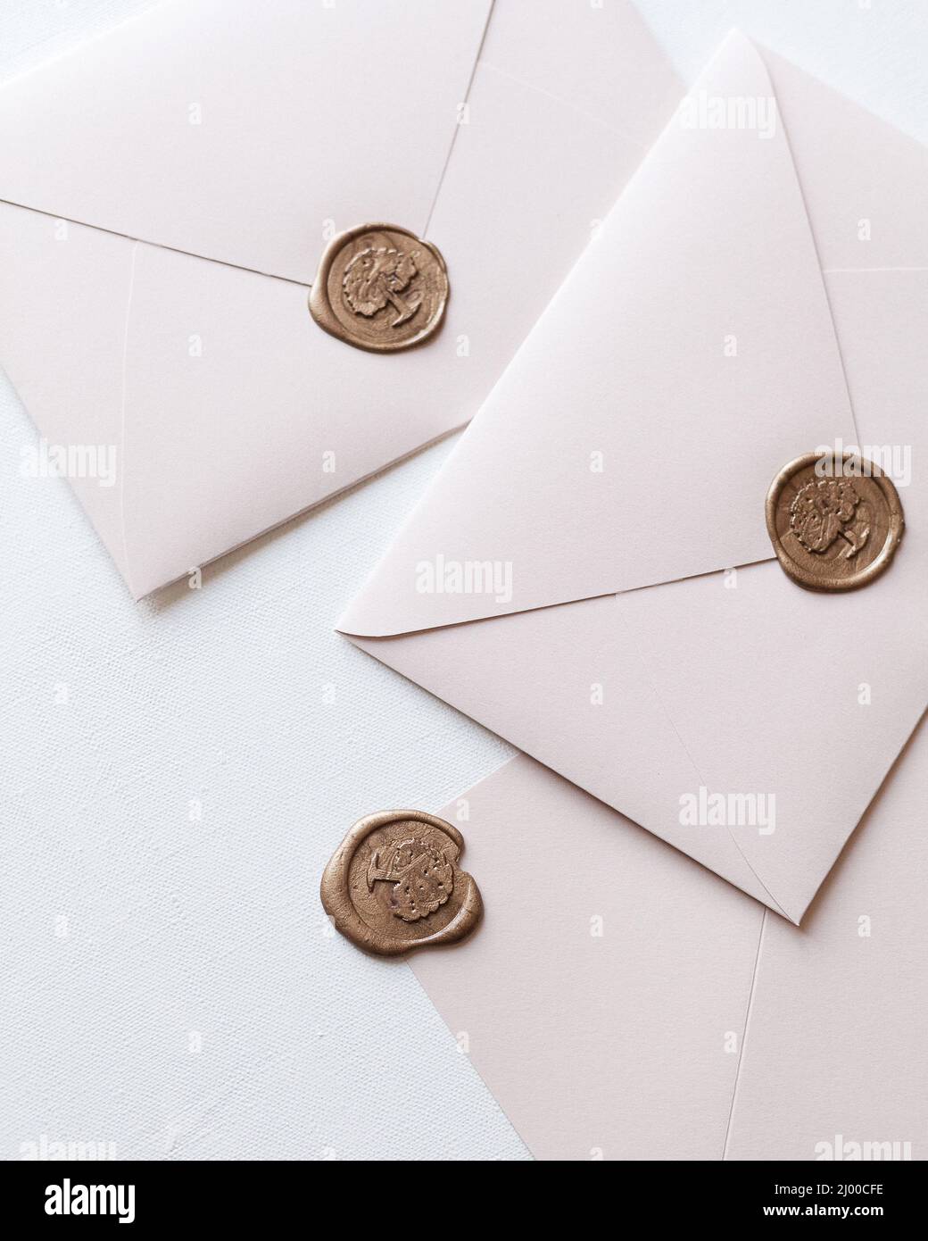 Wax seal stamps hi-res stock photography and images - Alamy