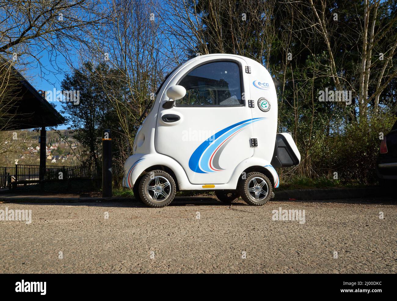 small white car Stock Photo - Alamy