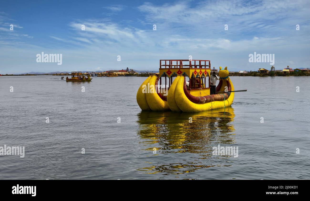 Reed boat on the Titicaca Lake, Peru Stock Photo - Alamy