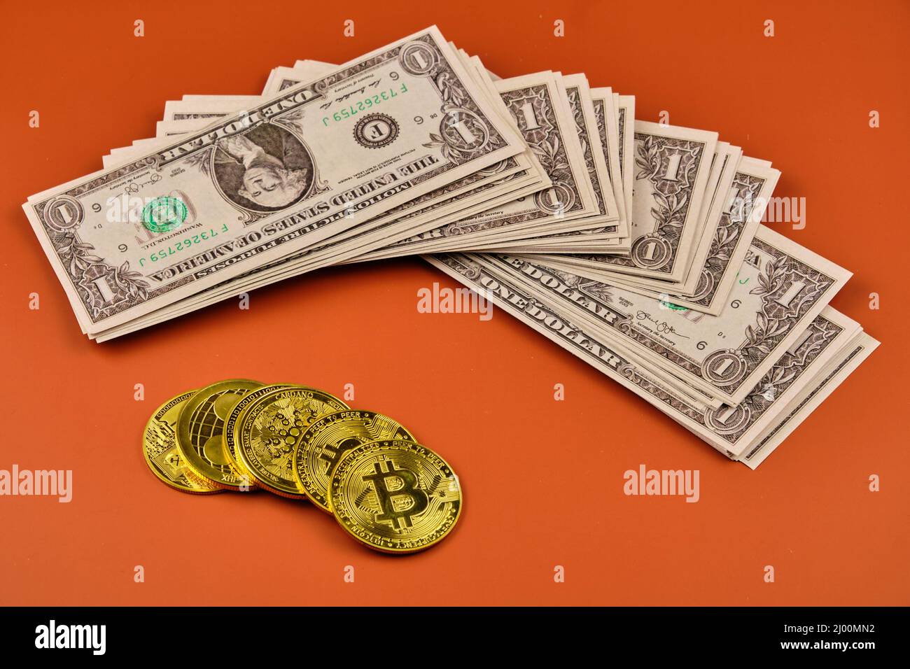 Orange bills hi-res stock photography and images - Alamy