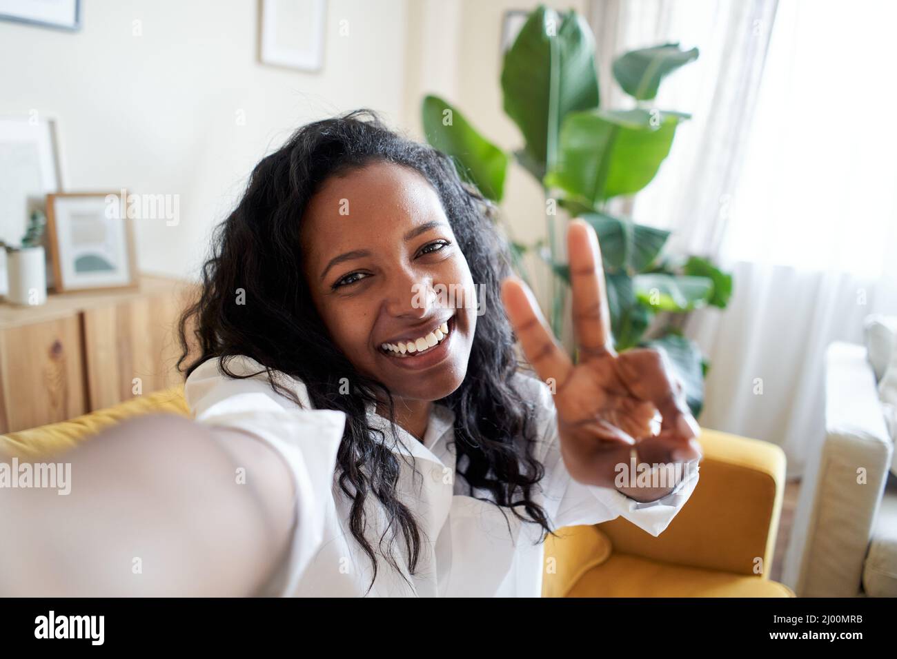 Funny selfie hi-res stock photography and images - Alamy