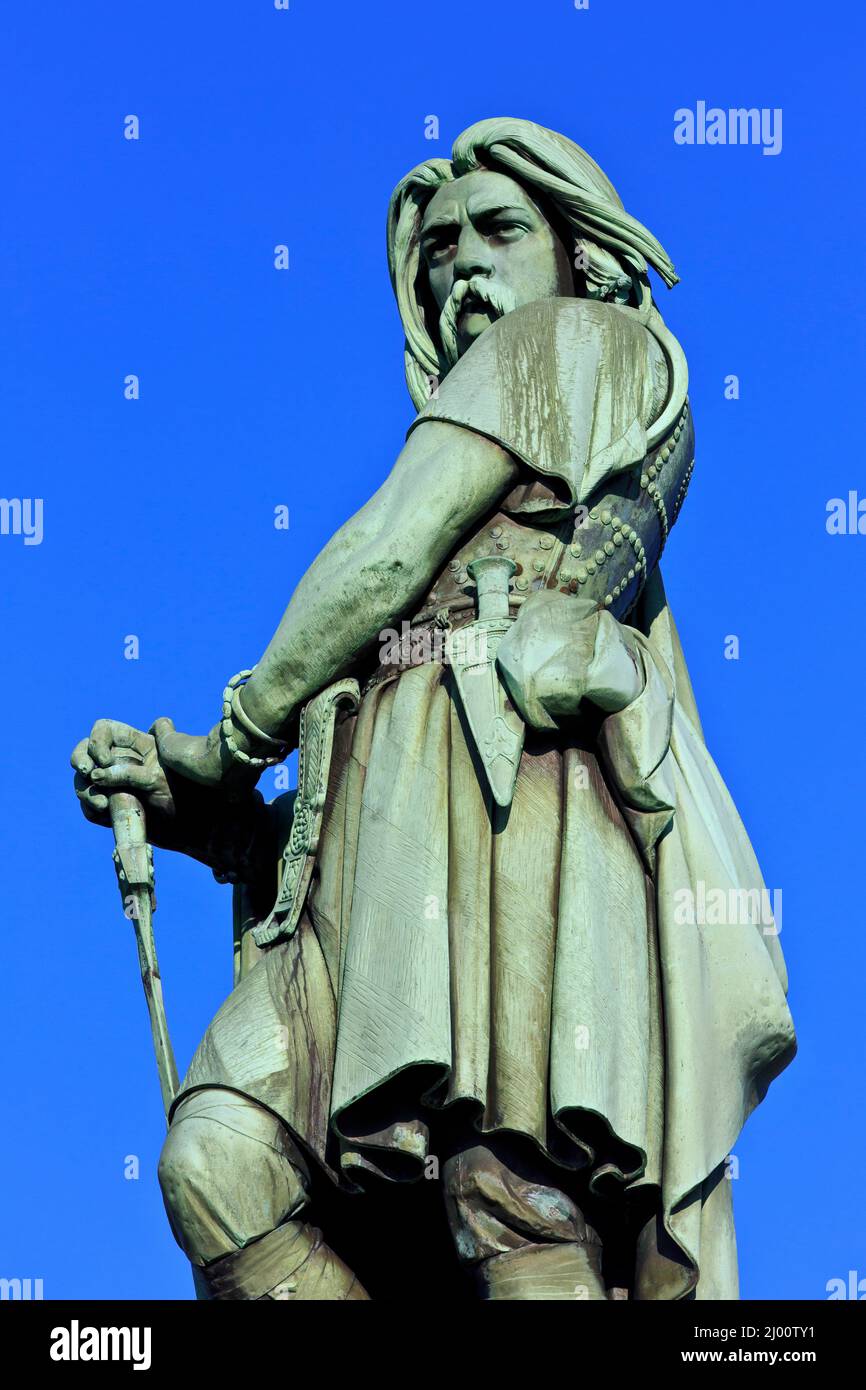Monument to Vercingetorix, chieftain of the Gallic tribe of the Arverni ...