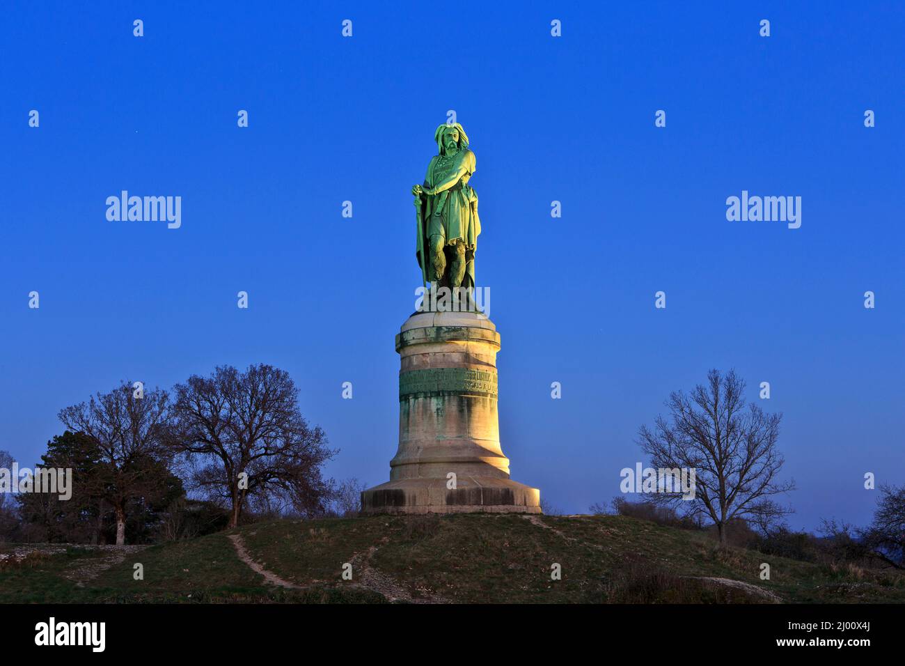Monument to Vercingetorix, chieftain of the Gallic tribe of the Arverni ...