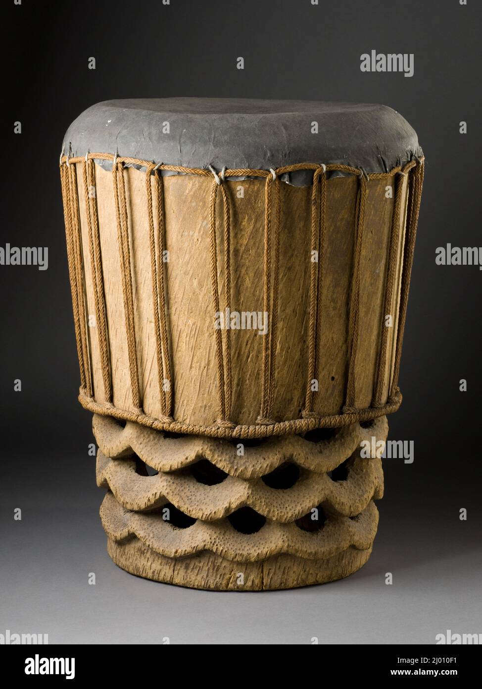 Pahu drum hi-res stock photography and images - Alamy