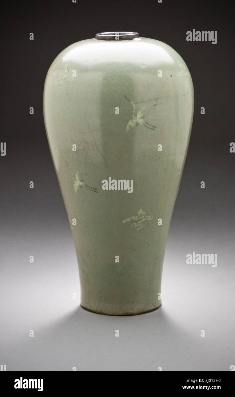 Prunus Vase with Inlaid Cloud and Crane Design. Korea, Goryeo dynasty ...