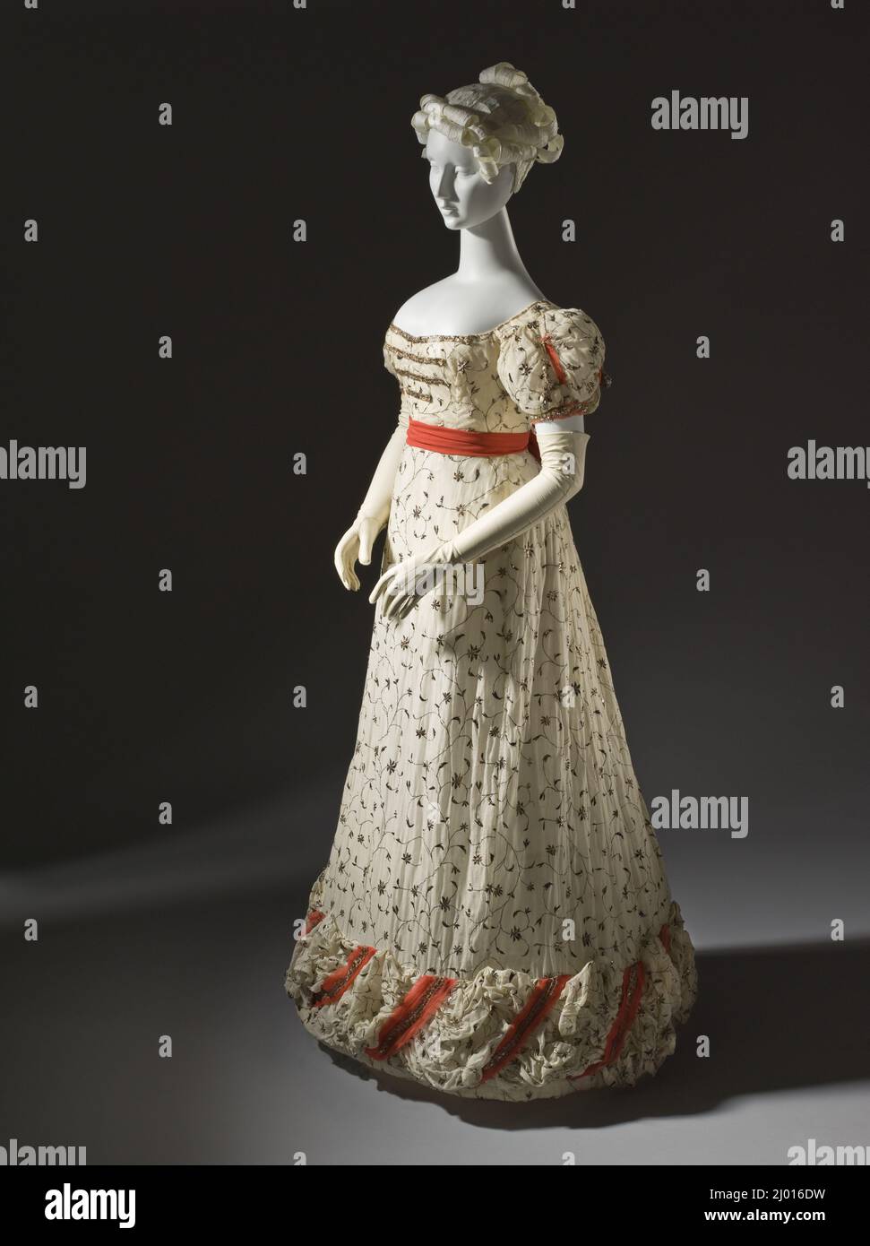 Metal strip dress hi-res stock photography and images - Alamy