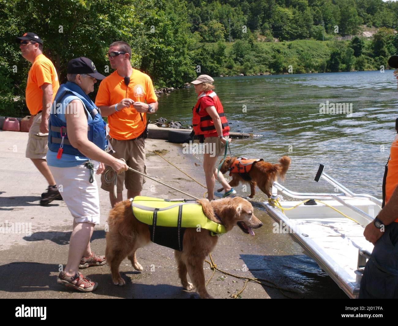 Search and Rescue team water rescue drill Stock Photo - Alamy