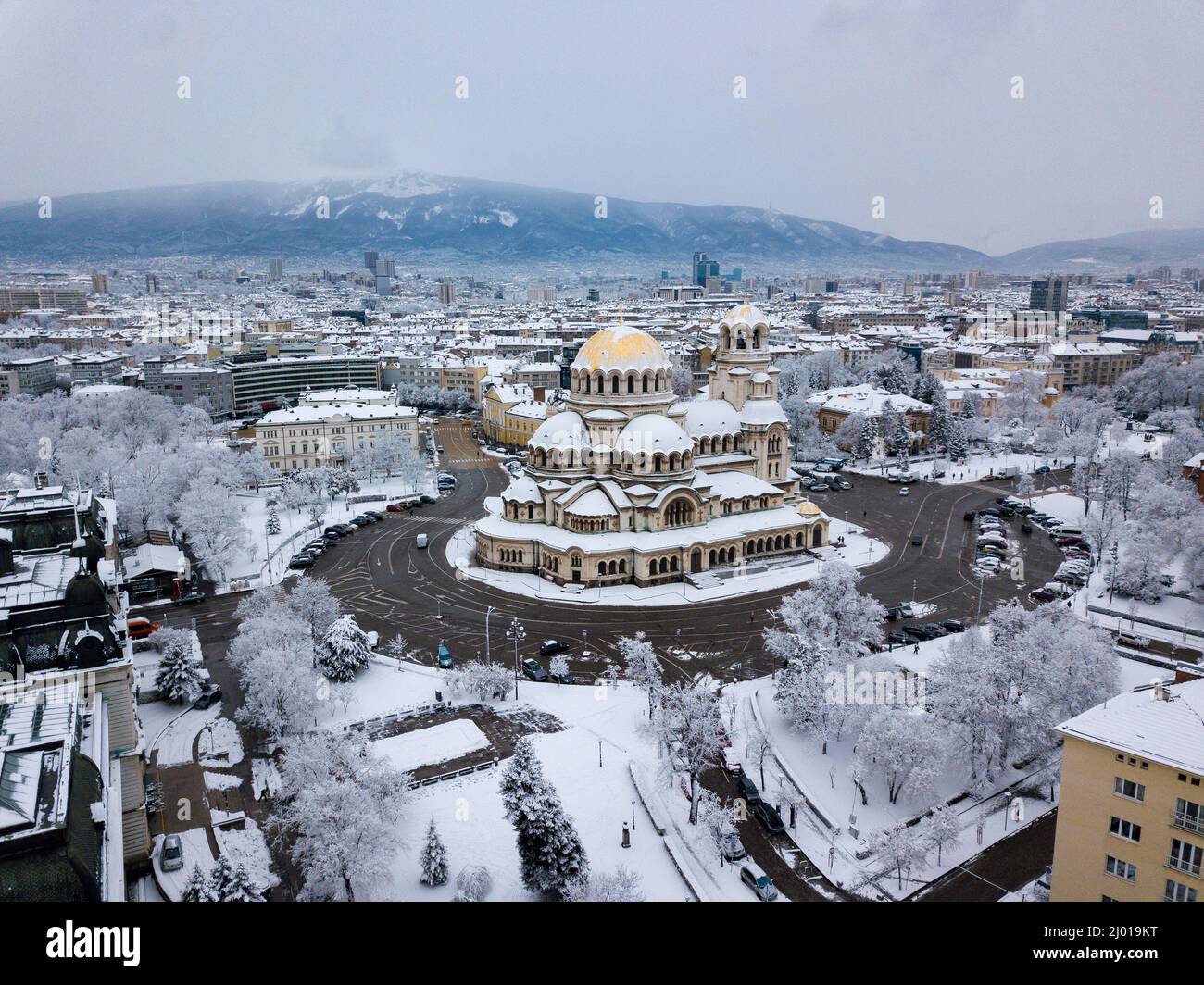 Beautiful view of the Alexander Nevsky Cathedral in the cold winter in ...