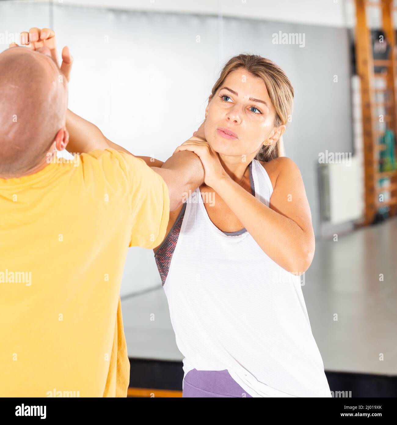 Punch to the chin hi-res stock photography and images - Alamy