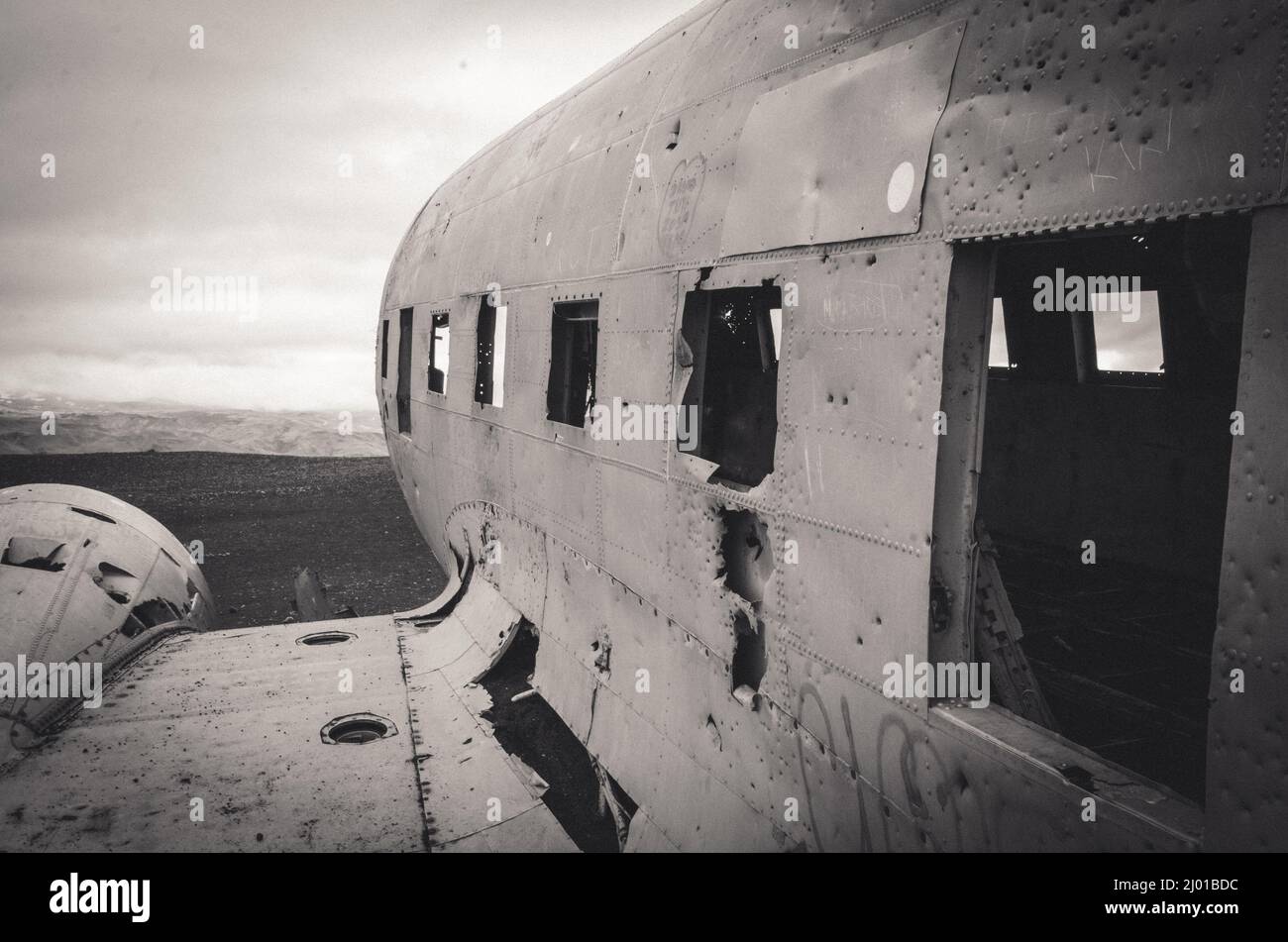 Wrecked dc 3 plane hi-res stock photography and images - Alamy