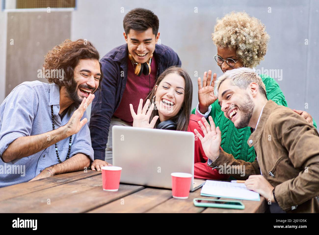 Group work students happy hi-res stock photography and images - Alamy