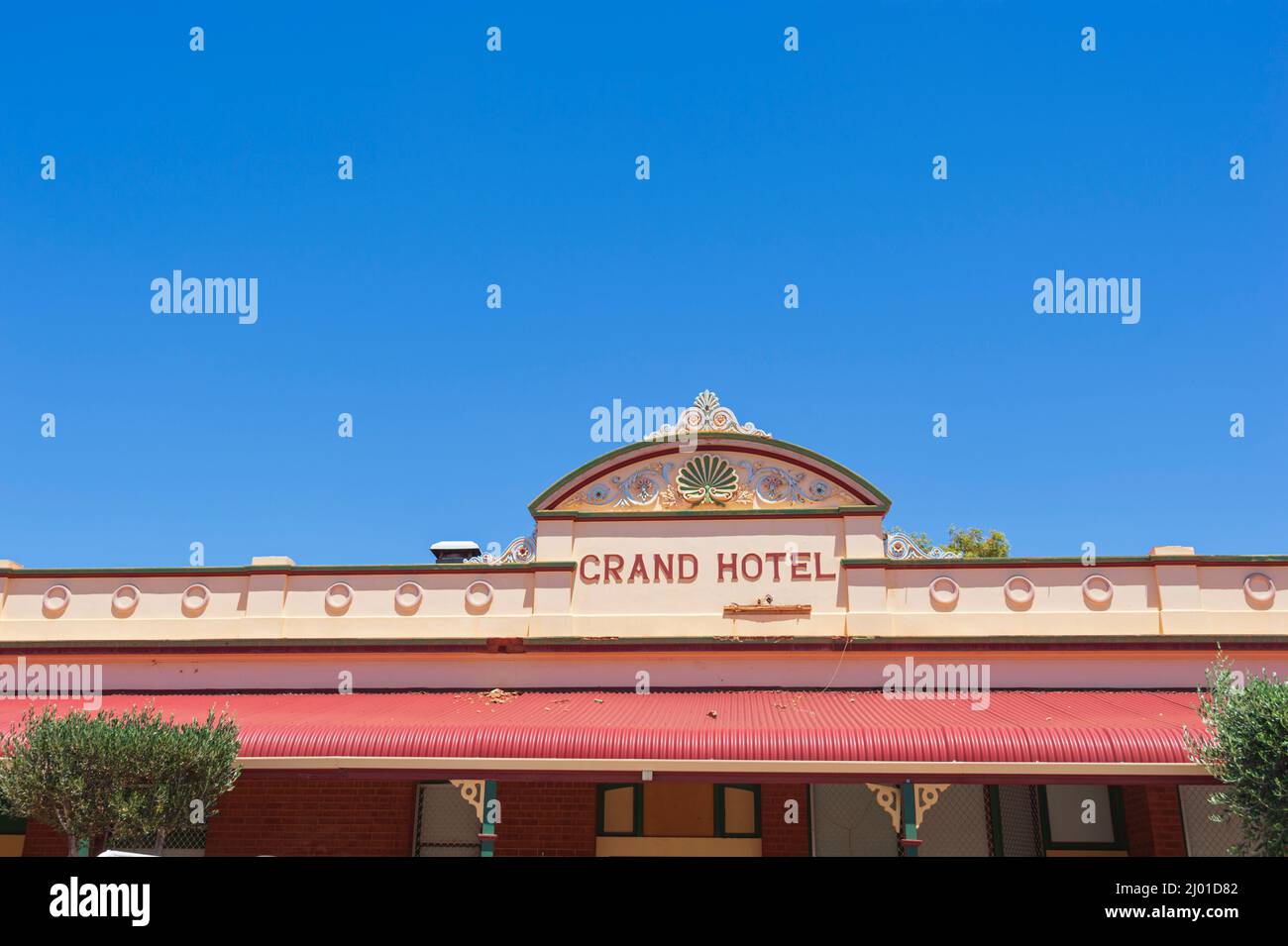 Frontispice architecture hi-res stock photography and images - Alamy