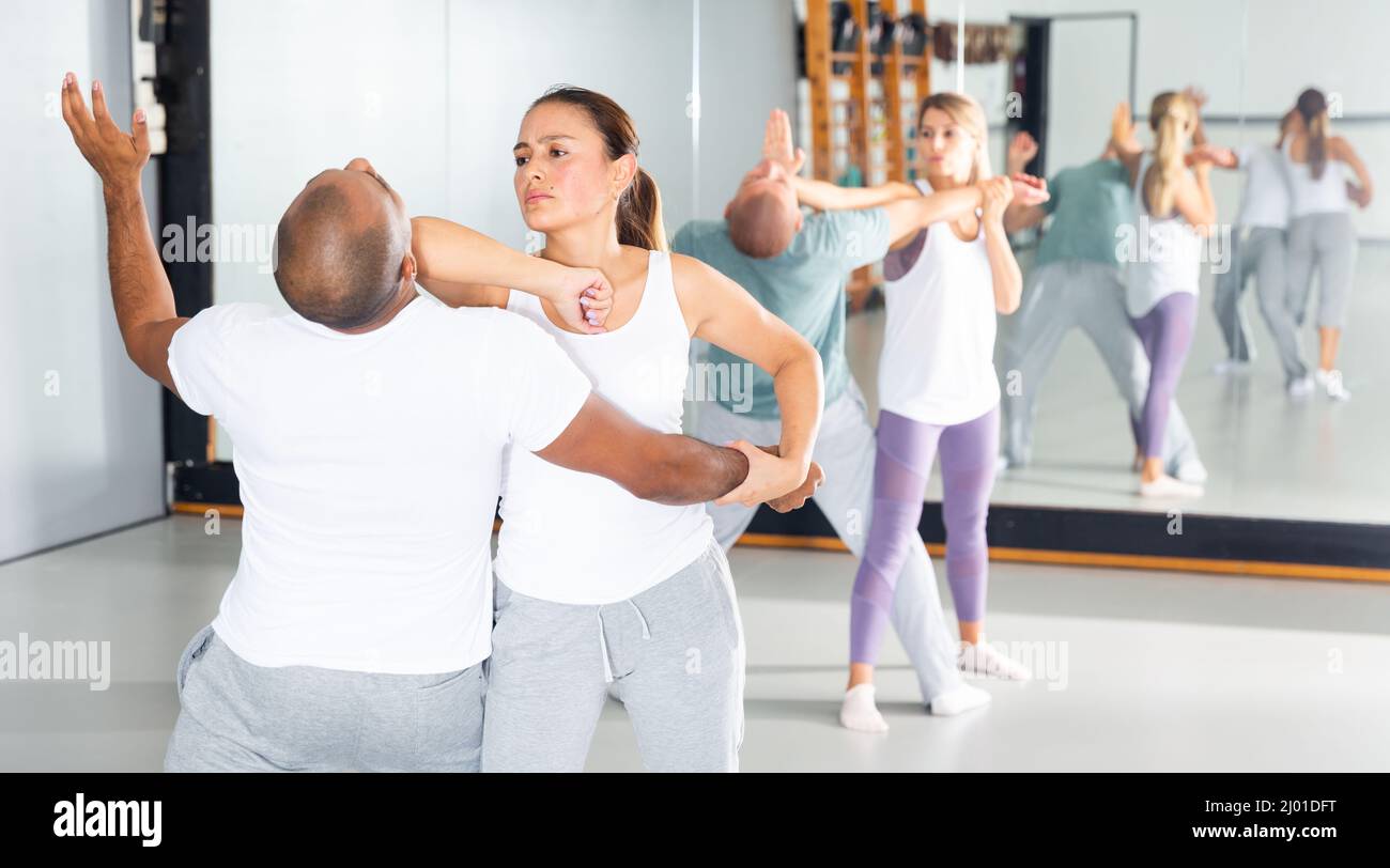 Elbow kick hi-res stock photography and images - Alamy