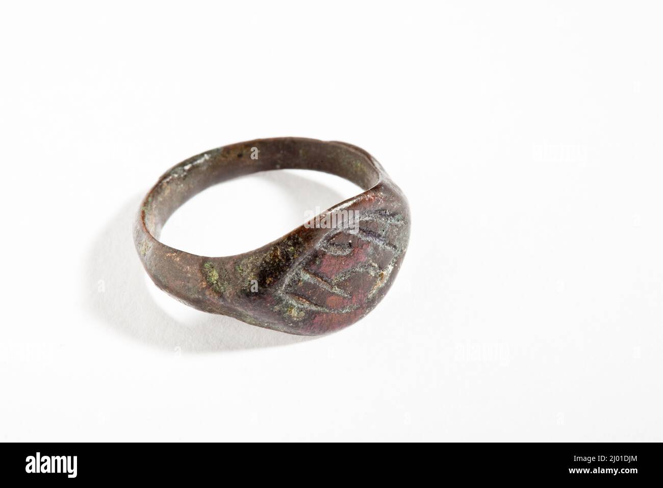 Iran jewelry and adornments hi-res stock photography and images - Alamy