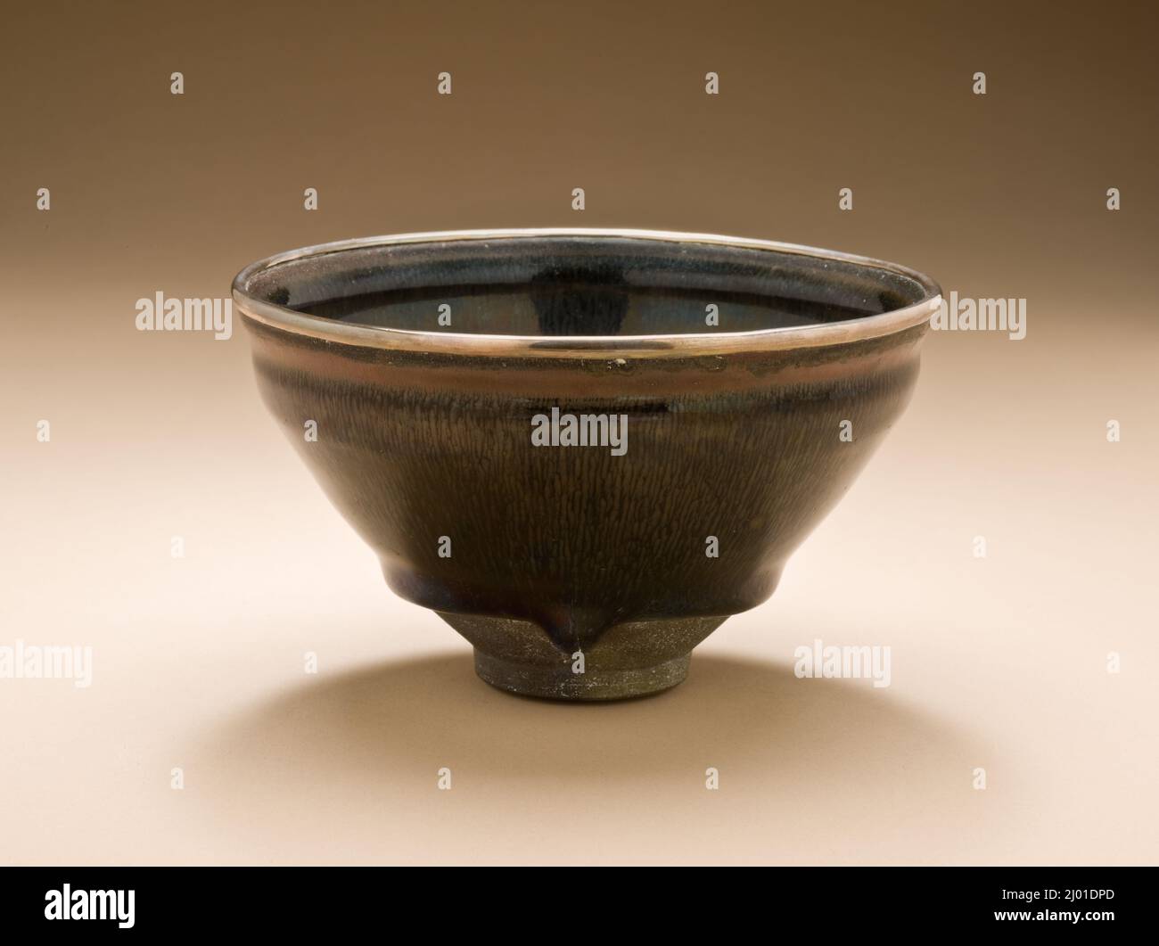 Bowl. Japan, 19th century. Ceramics. Satsuma ware; stoneware with iron ...