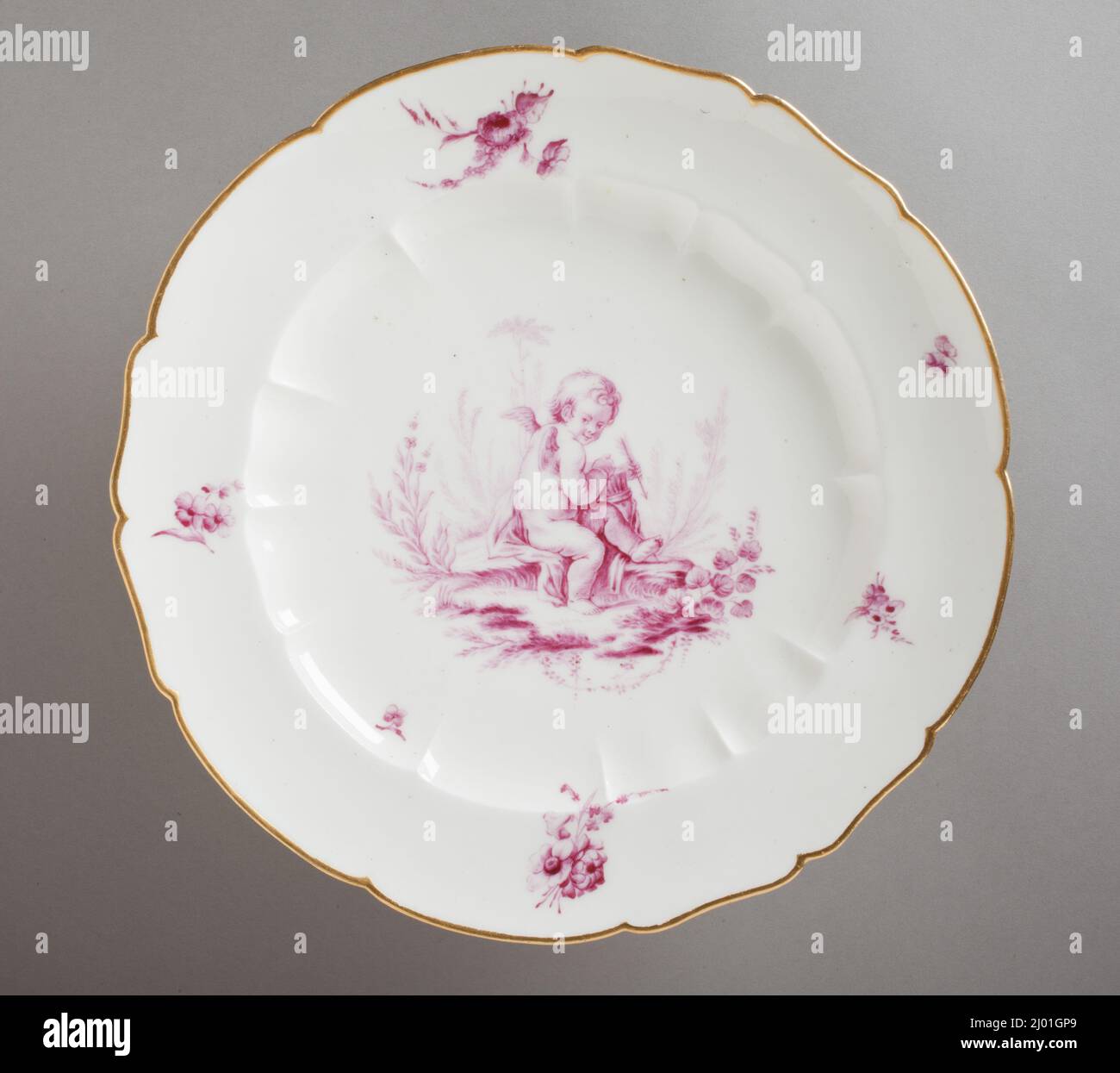Soft paste porcelain with glaze and enamel hi-res stock photography and ...