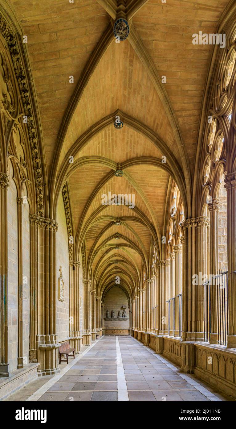 Pamplona, Spain - June 21 2021: Ornate gothic cloister arcade arches of ...