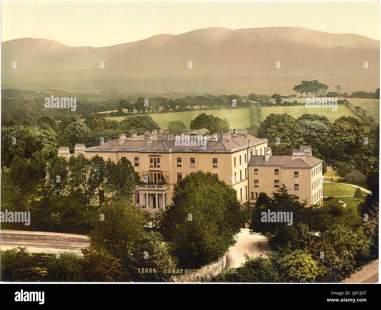 Killarney hotel Stock Vector Images - Alamy