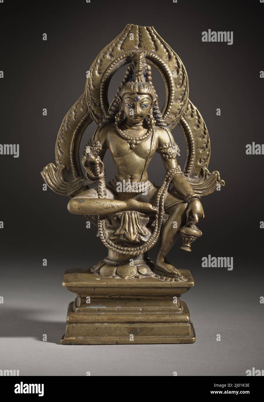 Brass maitreya hi-res stock photography and images - Alamy