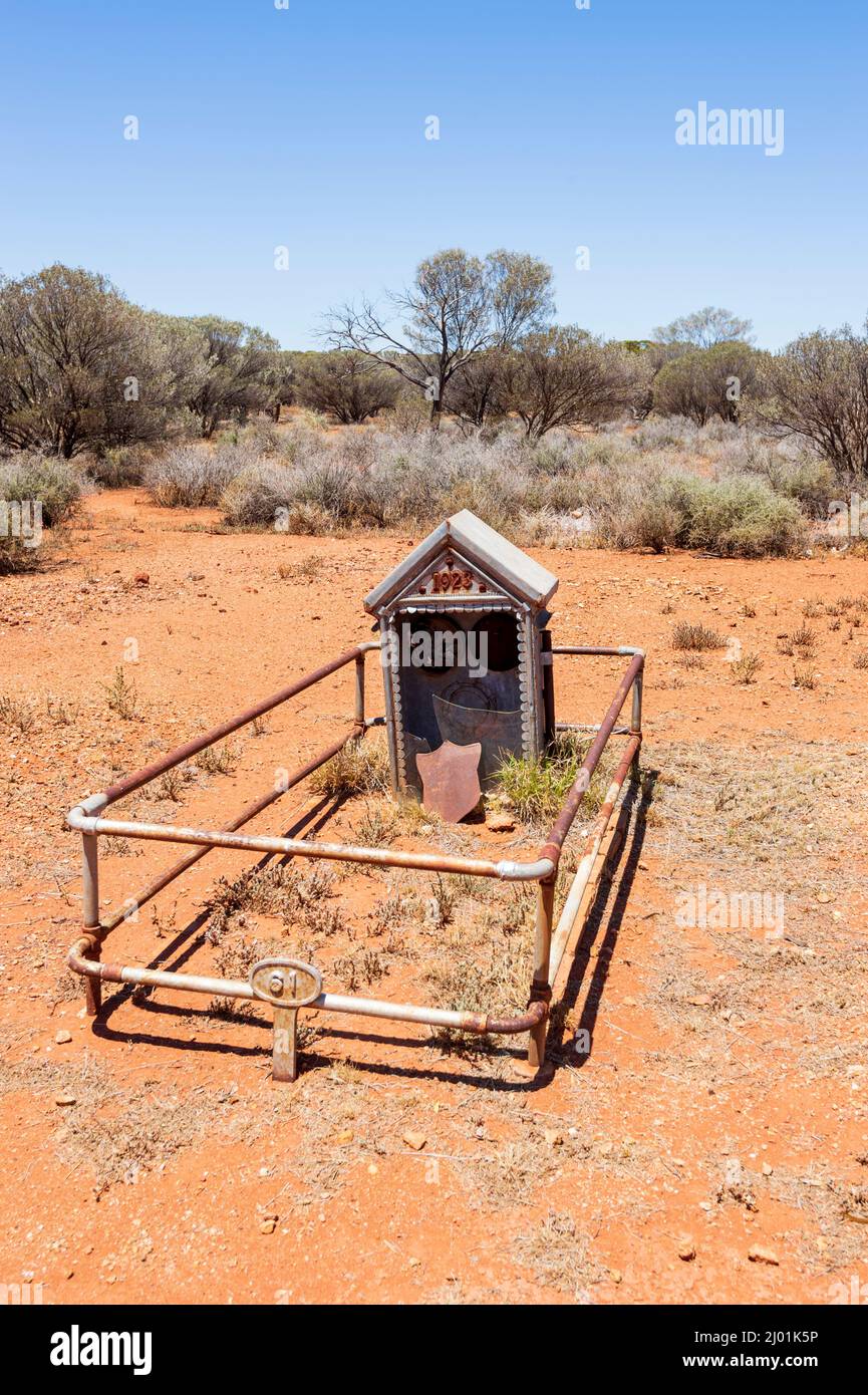 Lone bush grave at Menzies Cemetery which contains graves of pioneers ...