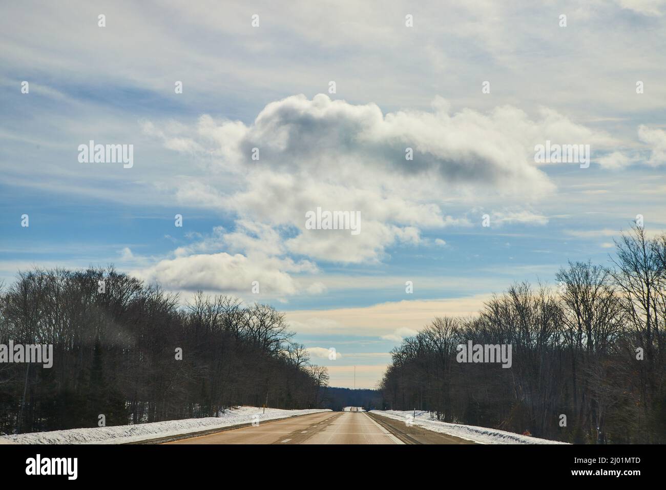 Scenic drive clouds hi-res stock photography and images - Alamy