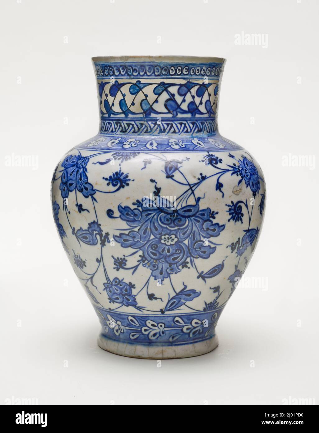 Jar. Turkey, Iznik, early 16th century. Ceramics. Fritware, underglaze ...