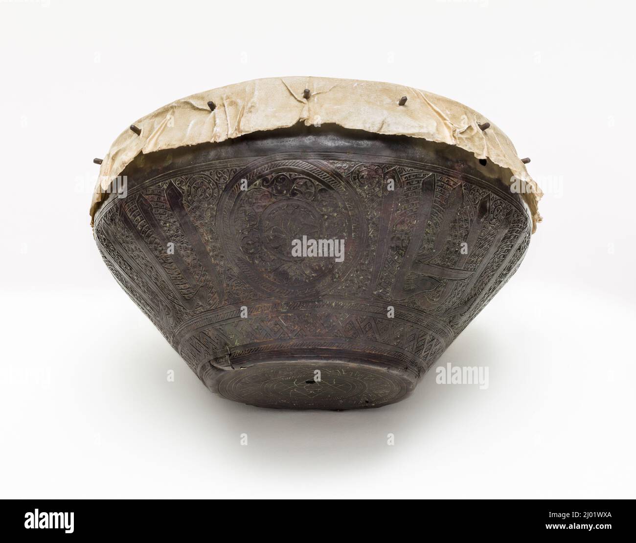 Drum brass hi-res stock photography and images - Alamy