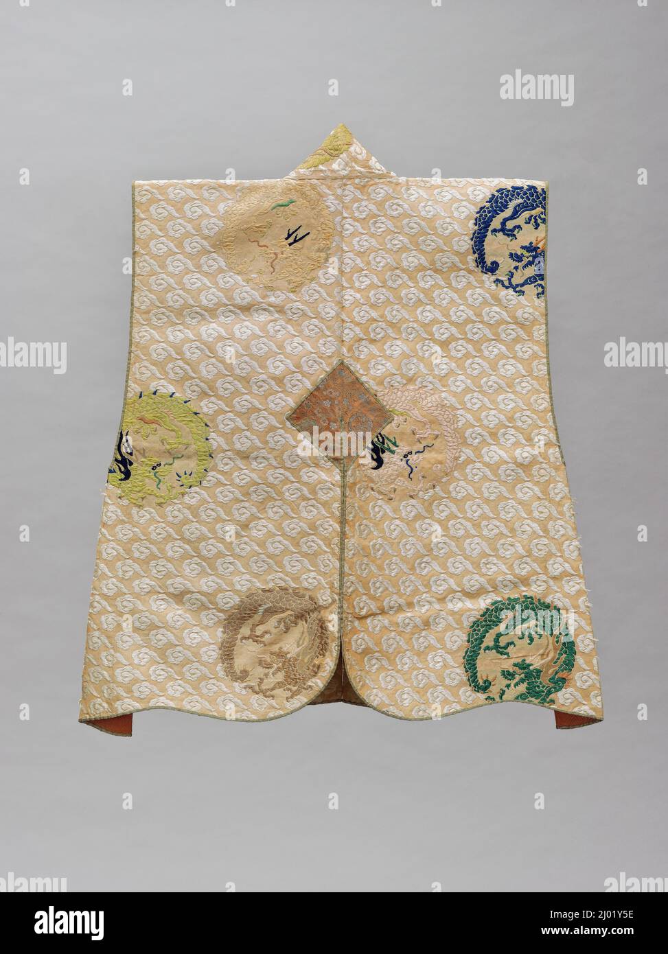 Samurai-Class Man's Summer Formal Surcoat (jinbaori) with Dragon ...