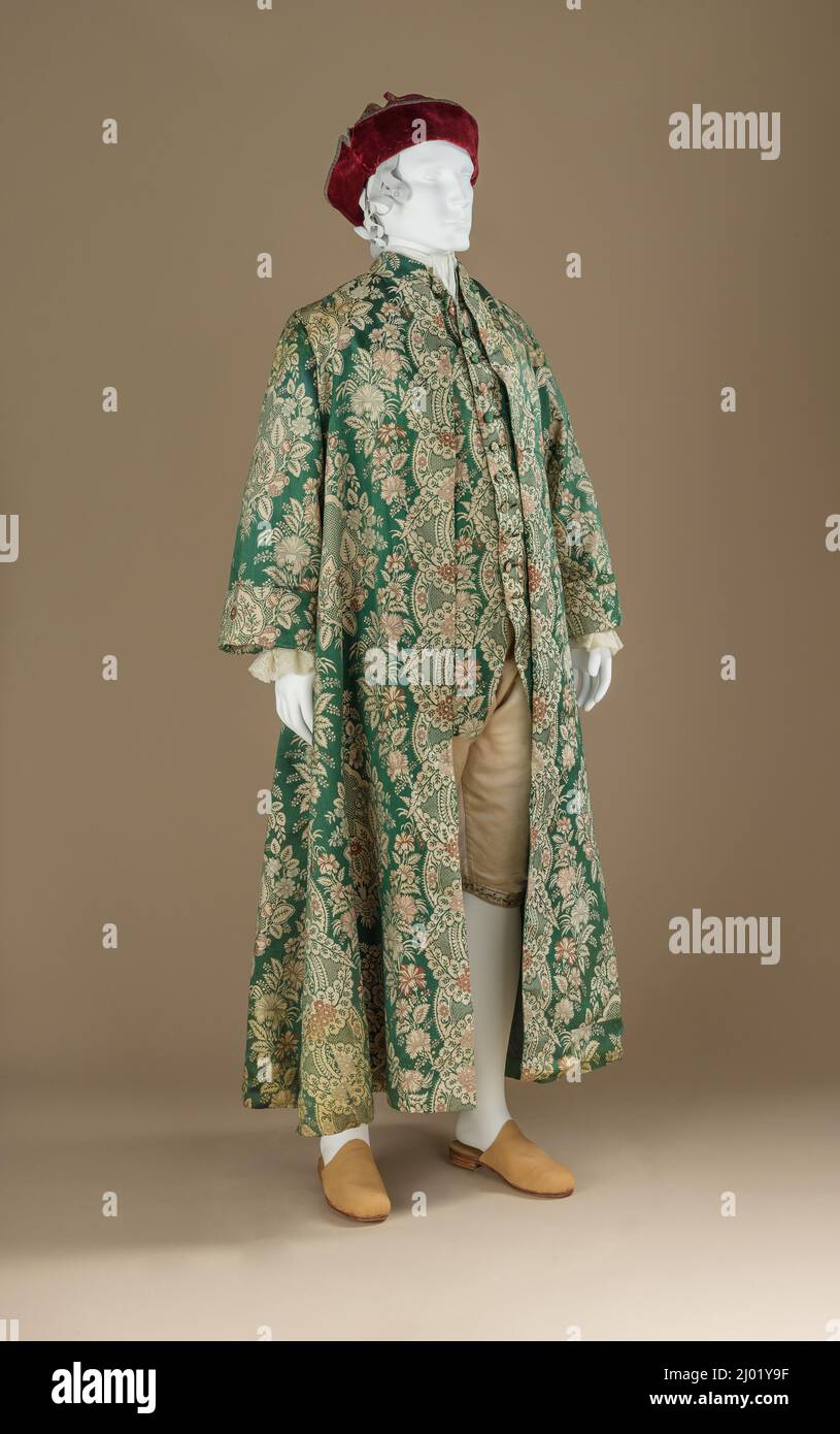 At-home Robe (Banyan) with Matching Waistcoat. France, 1720s. Costumes ...