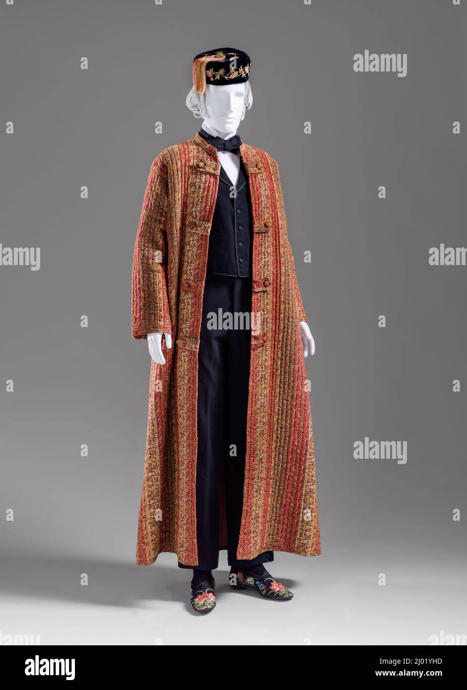 At-home Robe (Banyan). England, circa 1880. Costumes. Cotton twill ...