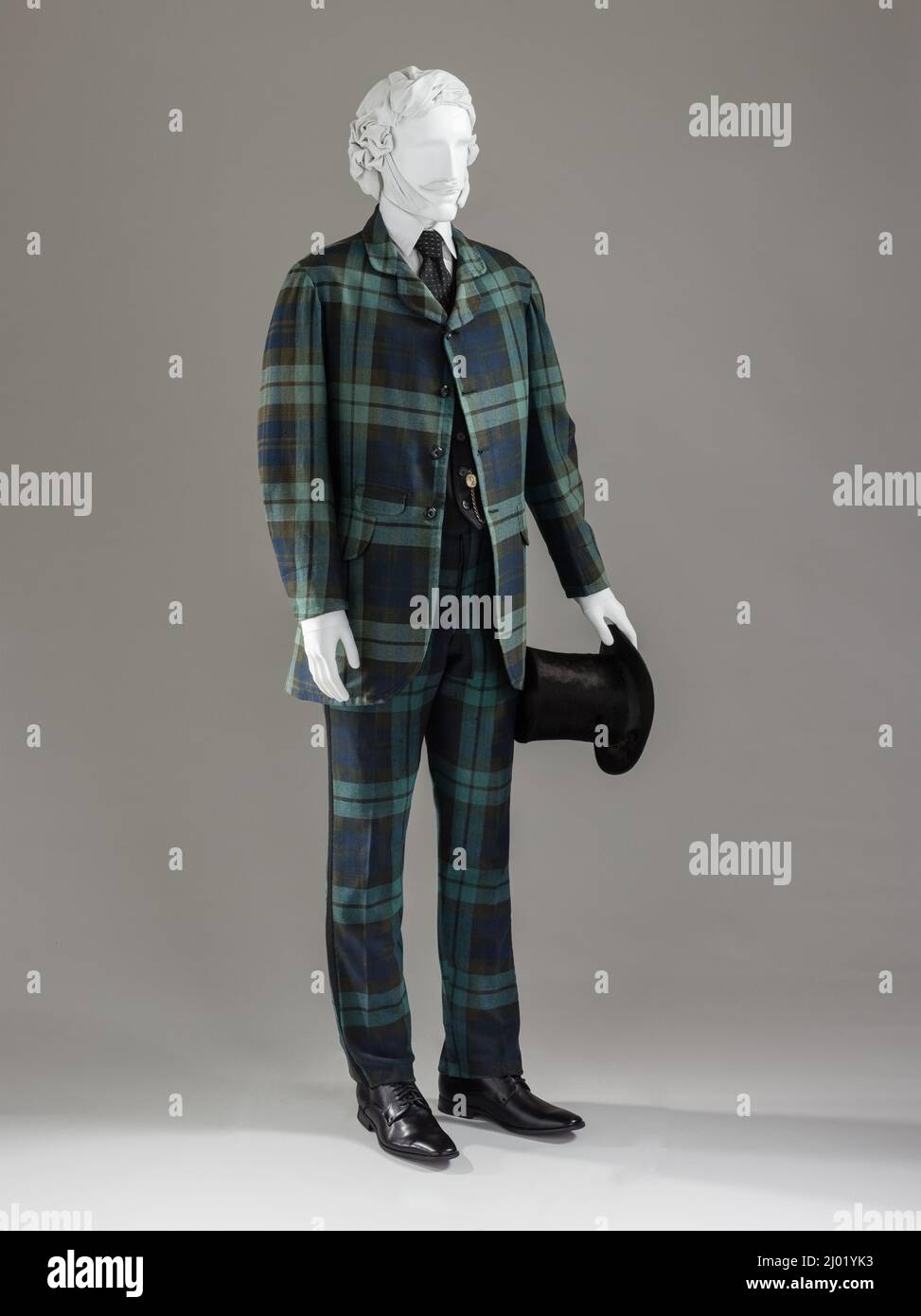 Principal attire entire body silk twill hi-res stock photography and ...