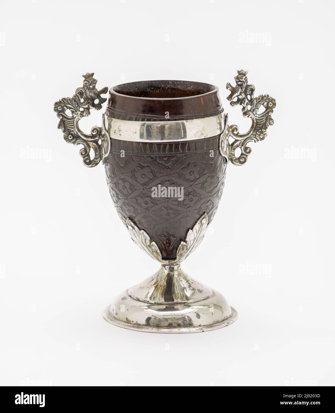 Coconut-Shell Cup (Coco chocolatero). Unidentified artist. Mexico, 17th ...