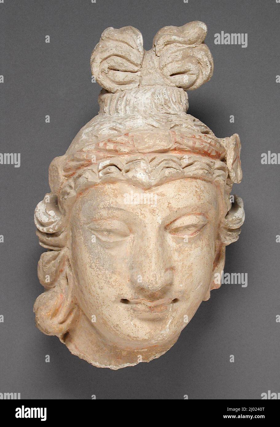 Head of a Bodhisattva. Afghanistan, Hadda, 4th-5th century. Sculpture ...