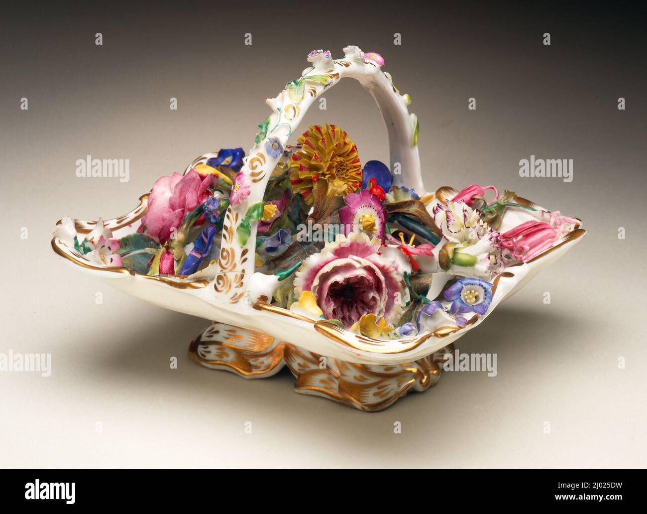 Basket of Flowers. Chamberlain's Factory (England, Worcester, 1788-1852 ...