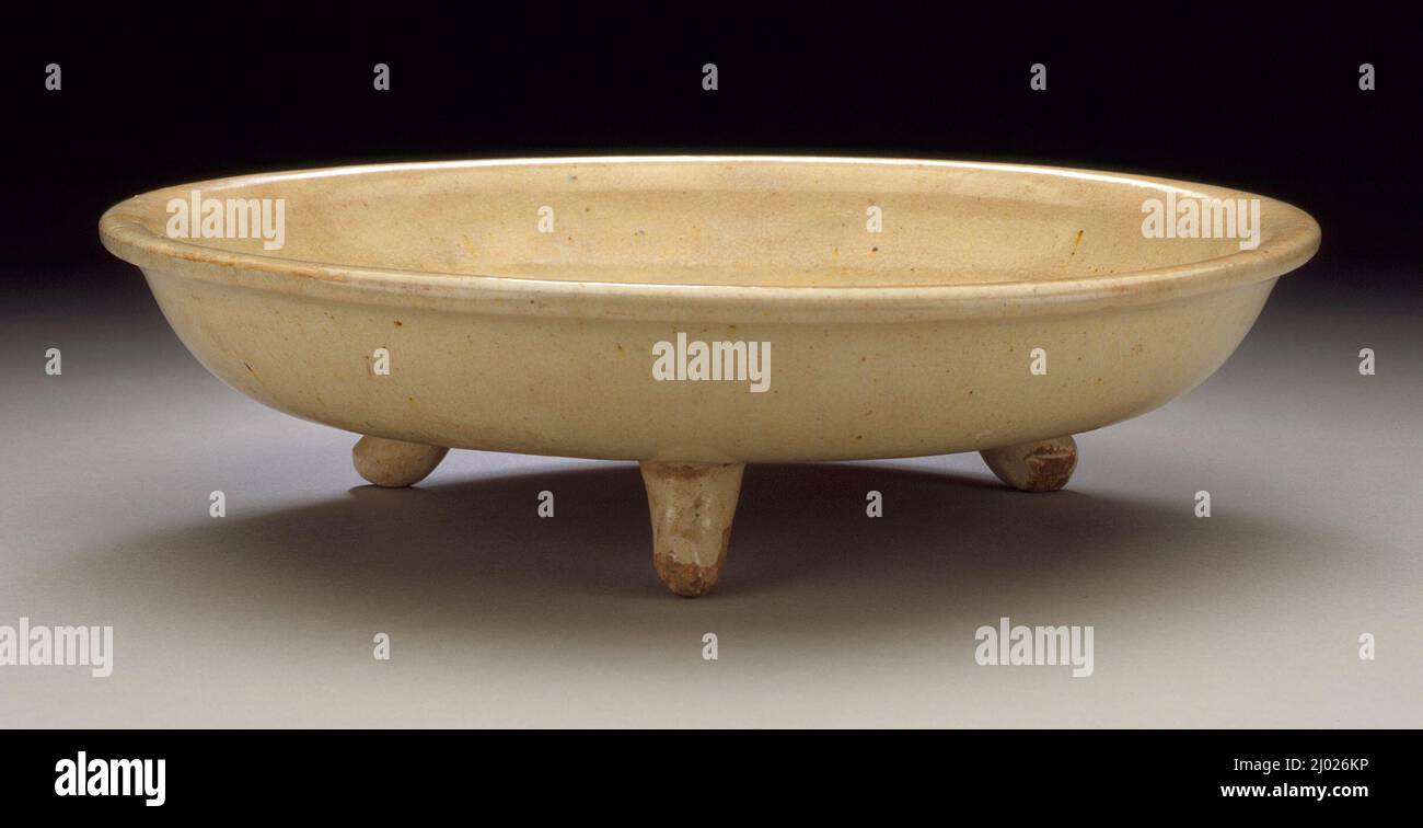 Funerary Footed Tray (Pan) with Floral Roundel. China, Middle Tang ...